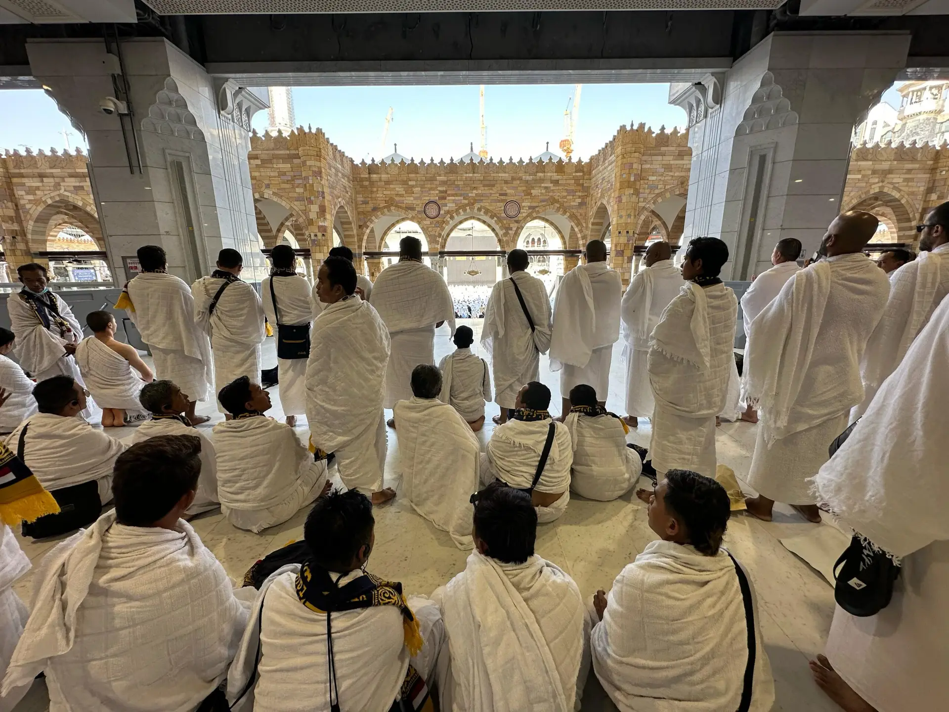 Makna dan Tata Cara Thawaf dalam Ibadah Haji - Mabruk Tour